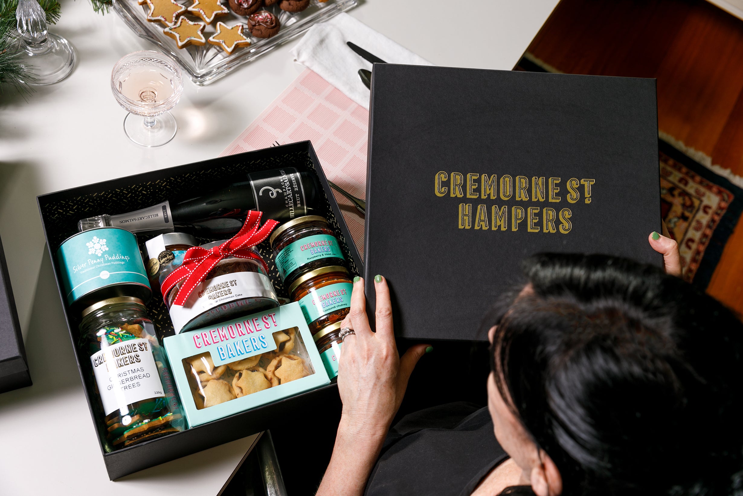 Gift Hampers Melbourne | Corporate & Gourmet Hamper Melbourne